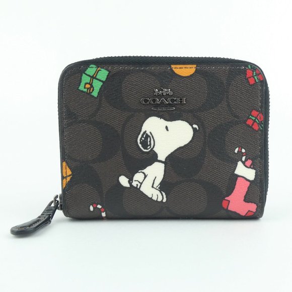 Coach | Bags | Coach X Peanuts Signature Snoopy Small Zip Around Wallet ...